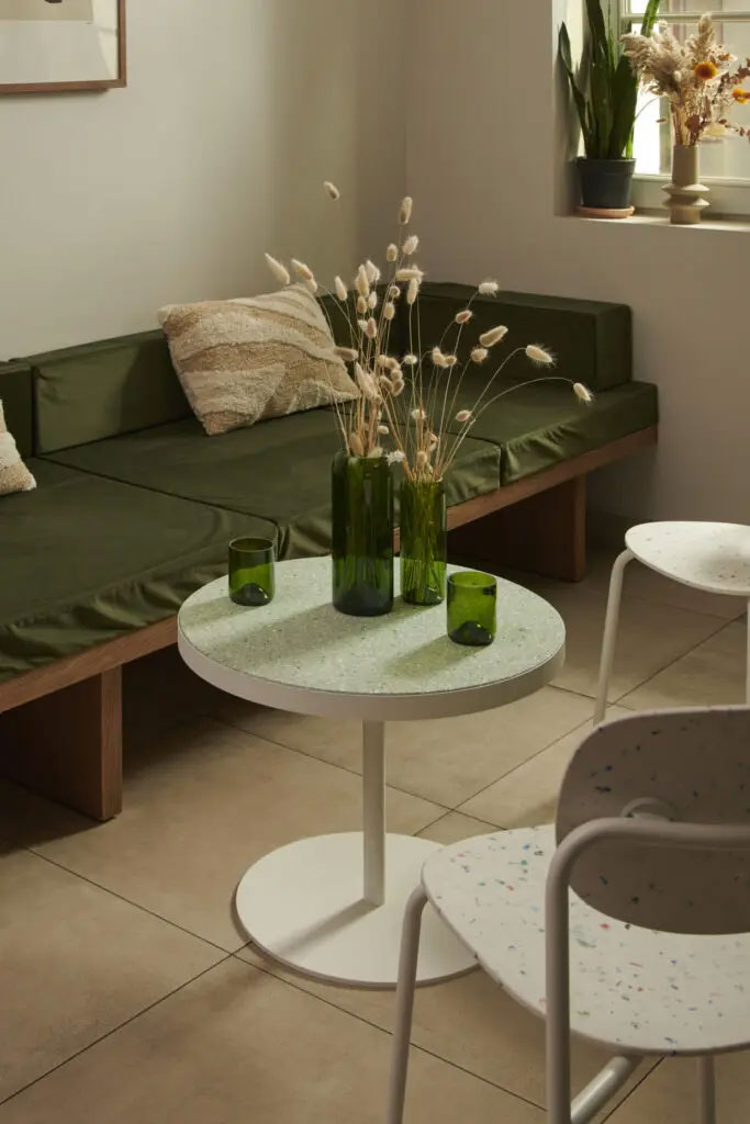 Eco-Responsible Furniture Innovations with Recycled Materials ...