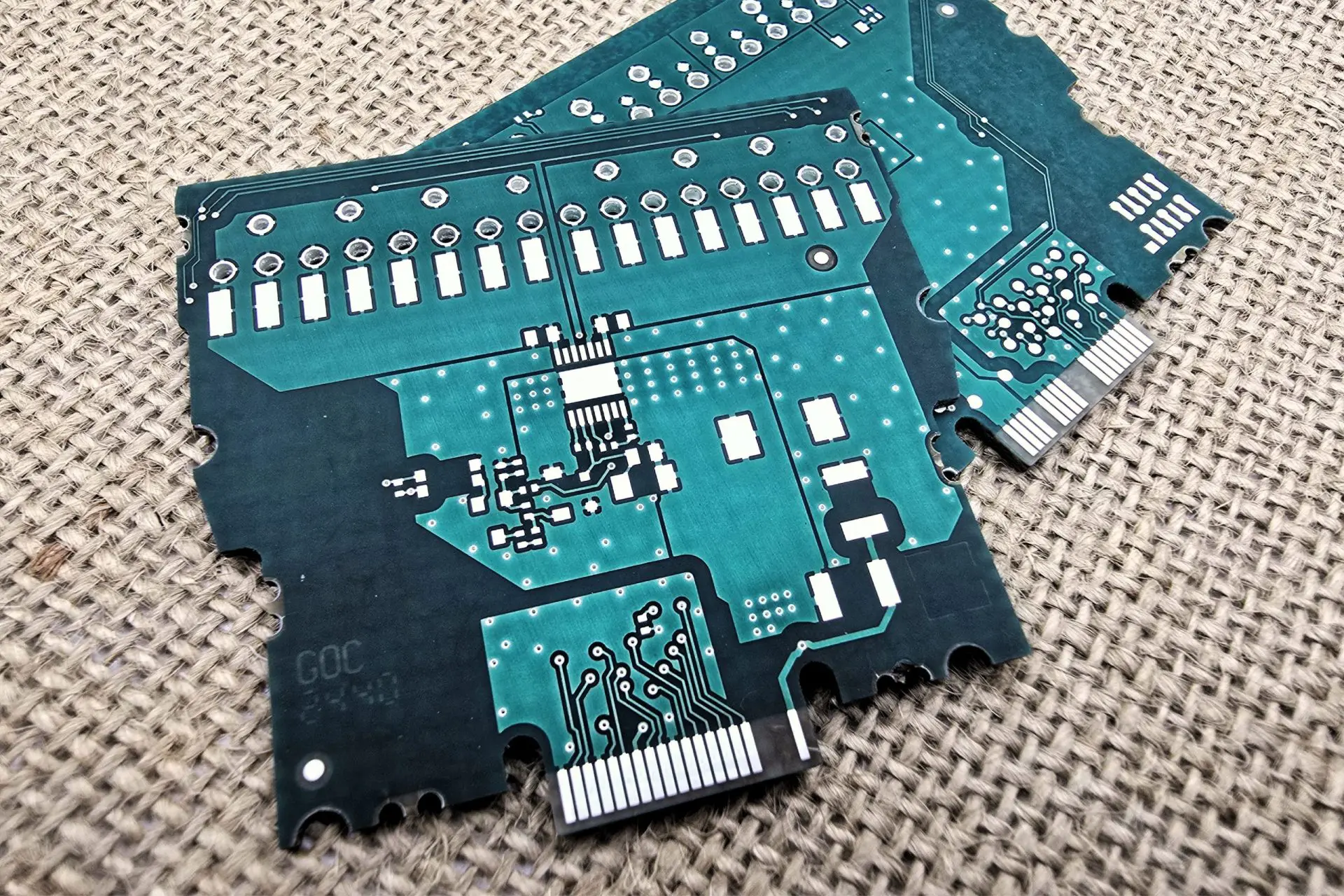Soluboard: A Breakthrough in Recyclable PCB Substrates - MaterialDistrict