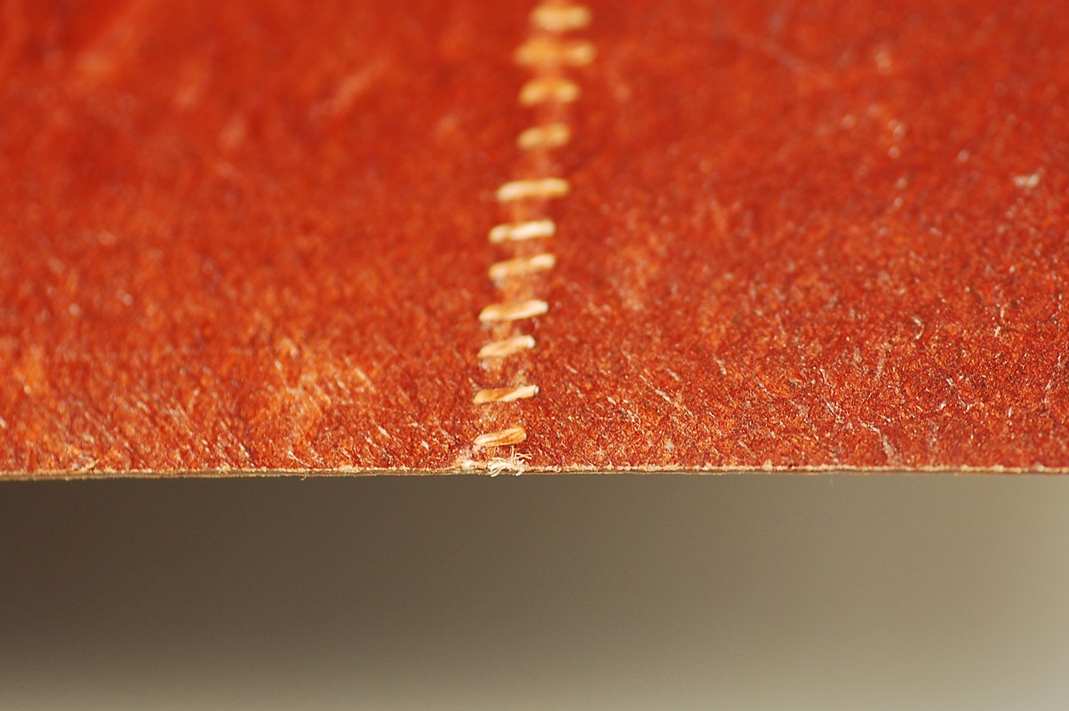 ONA090-4 - MaterialDistrict