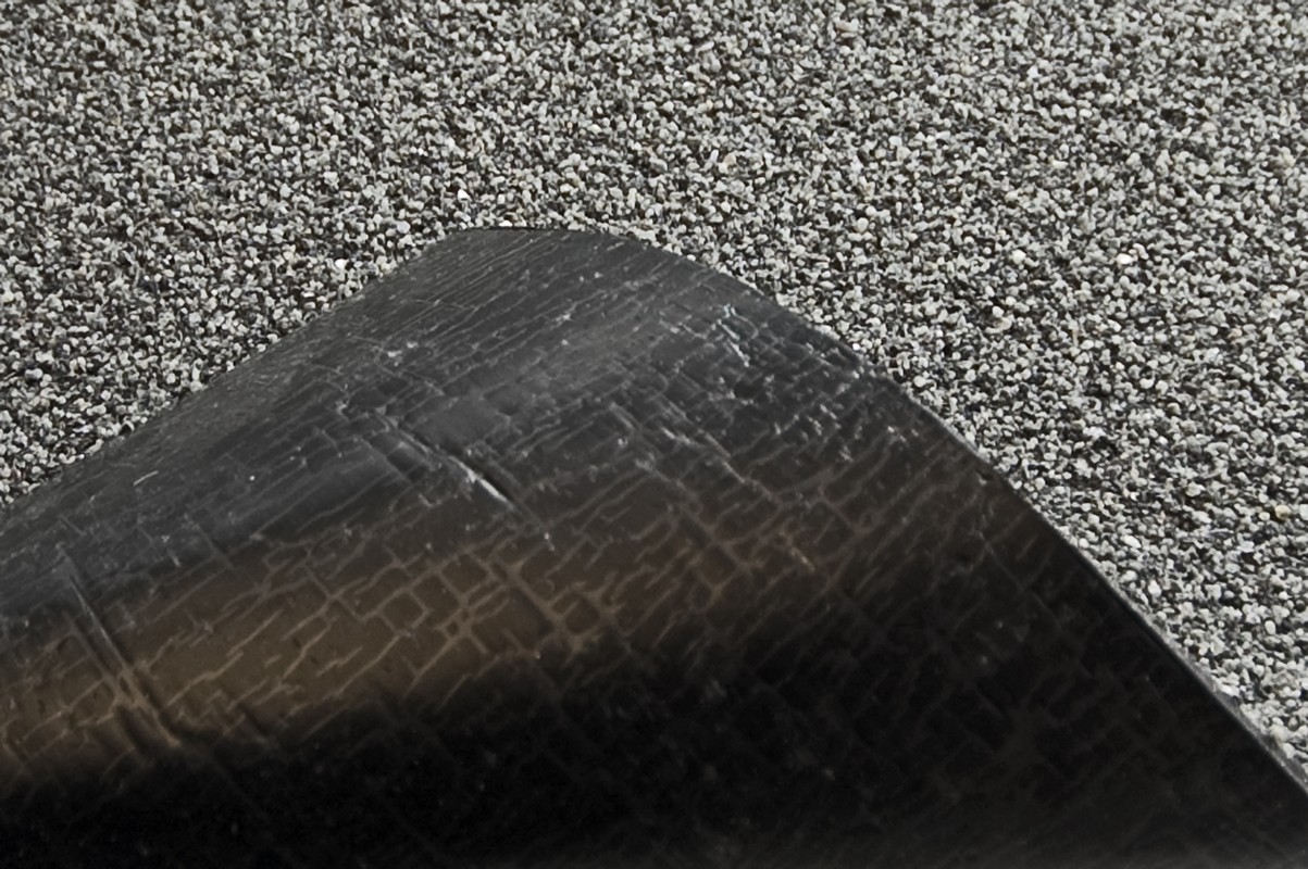 COA064-5 - MaterialDistrict