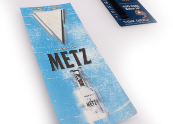 Colour changing materials - MaterialDistrict