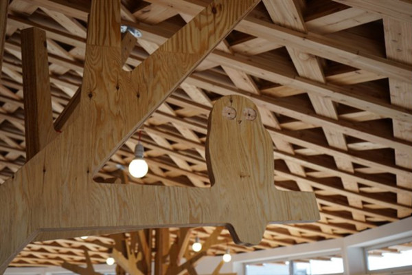 Woven Wood Roof Brings The Forest Inside - MaterialDistrict