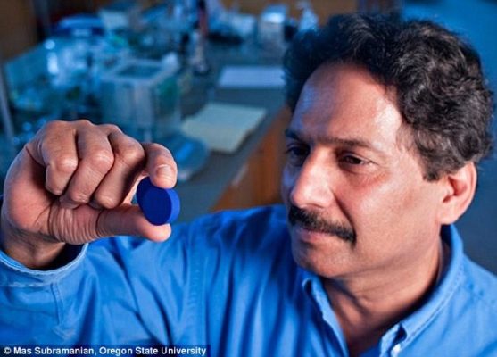 Scientists Accidentally Invent A Brilliant Blue That Will Never Fade ...