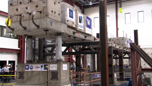 Earthquake-resistant bridge thanks to new flexible materials ...