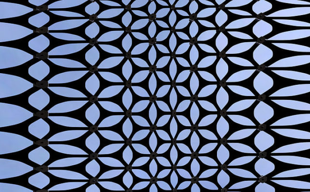 Form Found Façade: Robotics and fabric formwork create façade ...