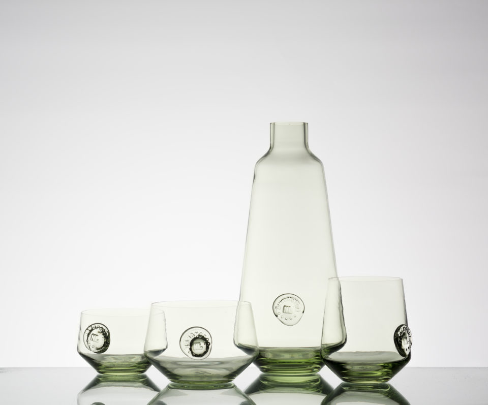 Zandglas: glass objects made from local sand - MaterialDistrict