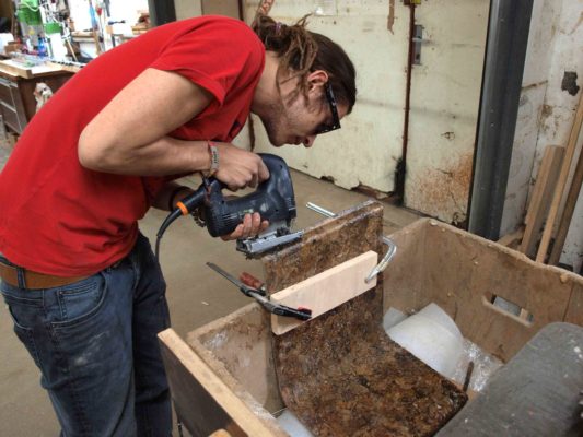 Beleaf: a chair made from fallen leaves - MaterialDistrict