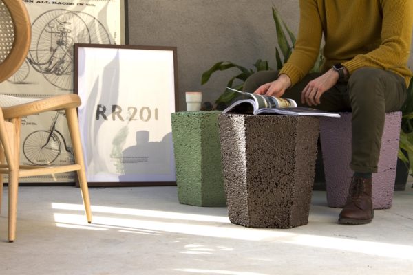 Turning polystyrene food transportation boxes into stools ...