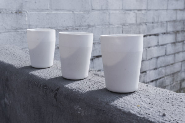 A circular tableware made from recycled porcelain - MaterialDistrict