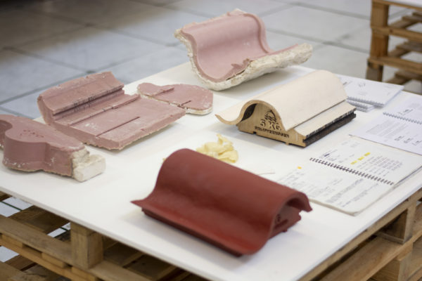 Roof tiles as emergency raft in case of floods - MaterialDistrict