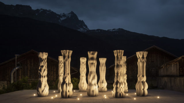 3D printed concrete columns - MaterialDistrict