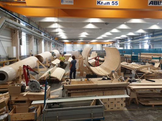 Wind turbines made from engineered wood - MaterialDistrict