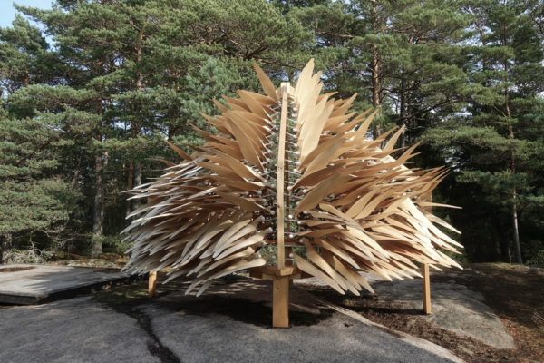 A kinetic structure made of wood - MaterialDistrict