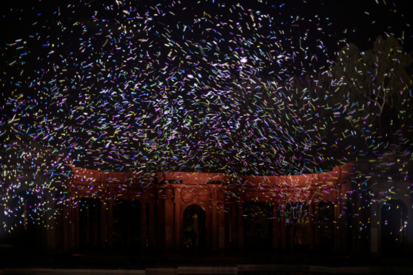 A more sustainable alternative to fireworks inspired by fireflies ...