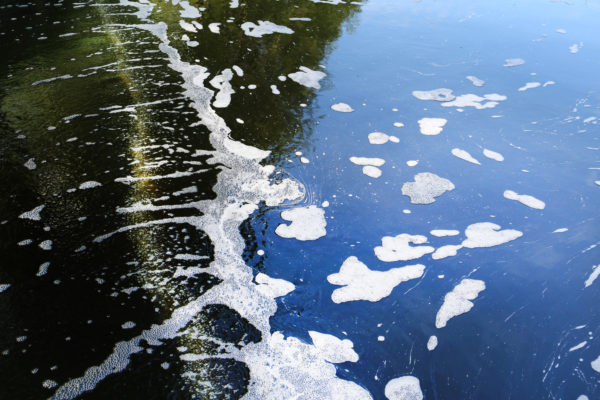 A plastic waste barrier made of bubbles - MaterialDistrict