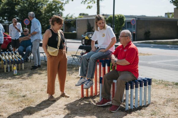 Sparkling Plastic - MaterialDistrict