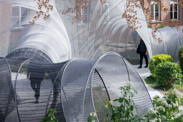 A 3D knitted textile installation - MaterialDistrict