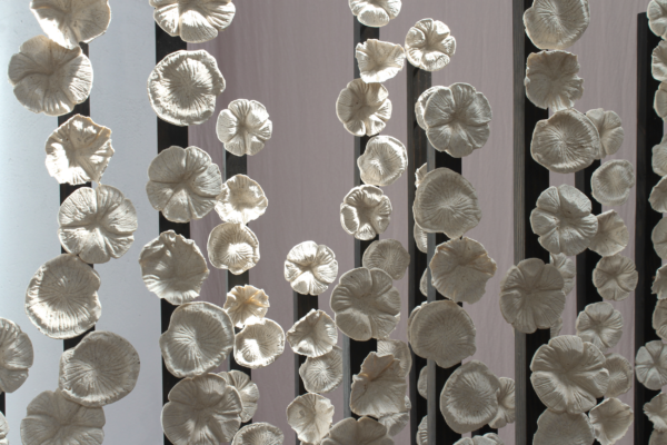 A room divider made of wood and eggshell ceramics - MaterialDistrict