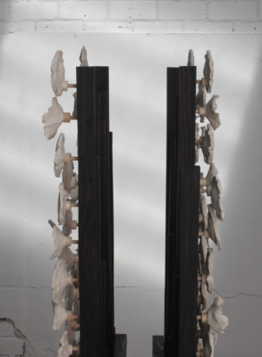 A room divider made of wood and eggshell ceramics - MaterialDistrict