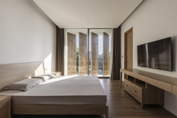 Adjustable bamboo façade fronts - MaterialDistrict