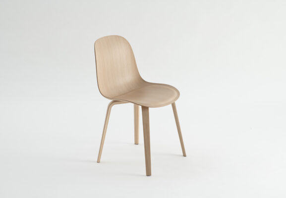 A 3D formed veneer chair - MaterialDistrict