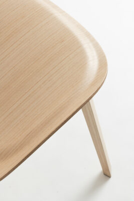 A 3D formed veneer chair - MaterialDistrict