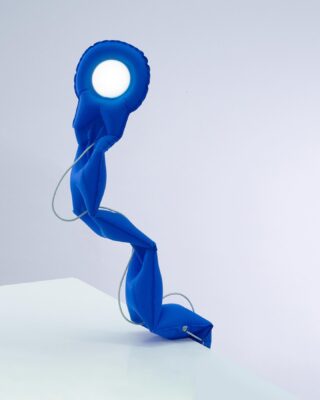 An inflatable table lamp - MaterialDistrict