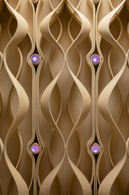 A 3D printed ‘threads’ in a shop interior - MaterialDistrict