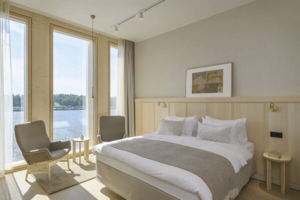 Katajanokan Laituri: A Wooden Landmark Embracing Sustainable Design in ...