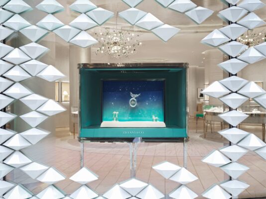 Tiffany Façade Stuttgart: A Showcase of Craftsmanship and Material ...