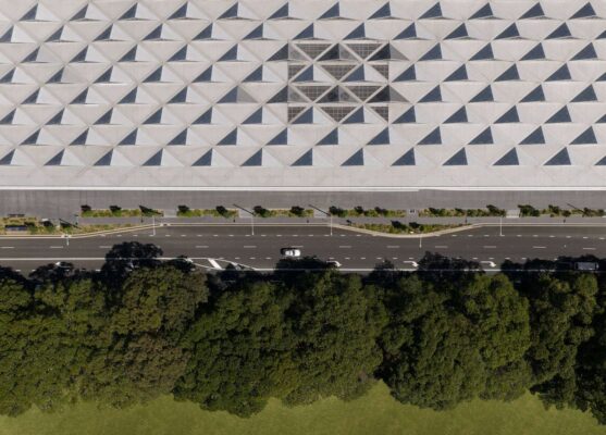 Engineered Timber Roof Defines Material Strategy of Sydney Fish Market ...