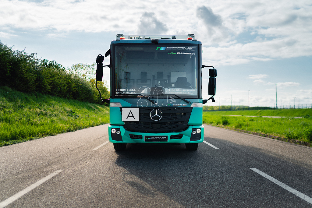 Electric Waste Collection Vehicle Demonstrates Circular Manufacturing ...